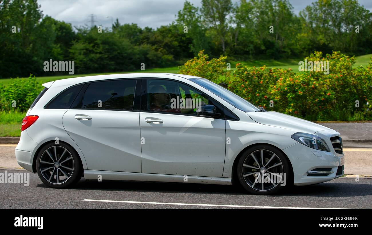 Milton Keynes,UK - Aug 13th 2023: 2013 white diesel engine Mercedes ...
