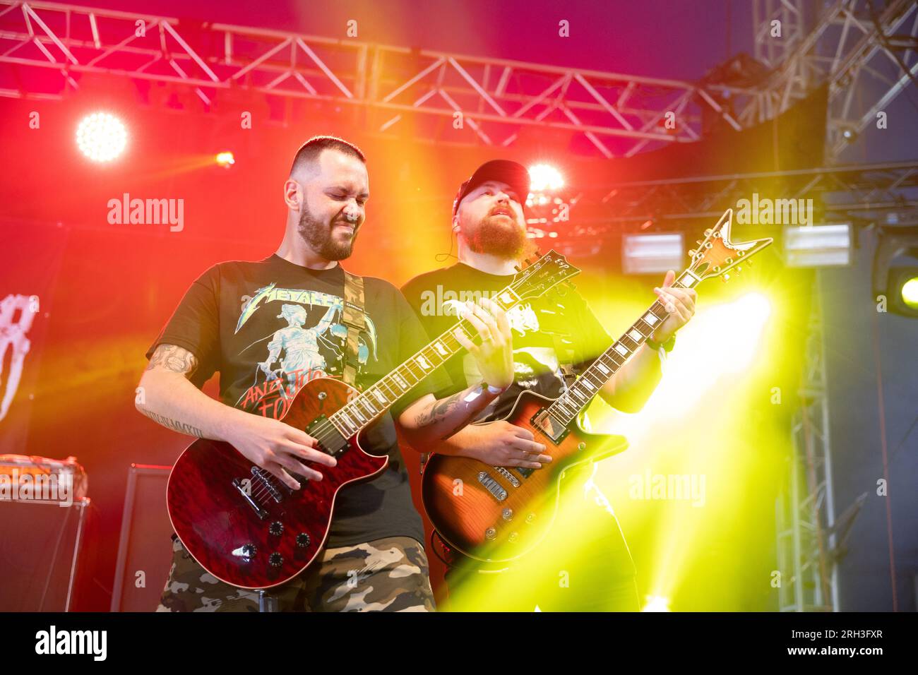 Casket feeder hi-res stock photography and images - Alamy