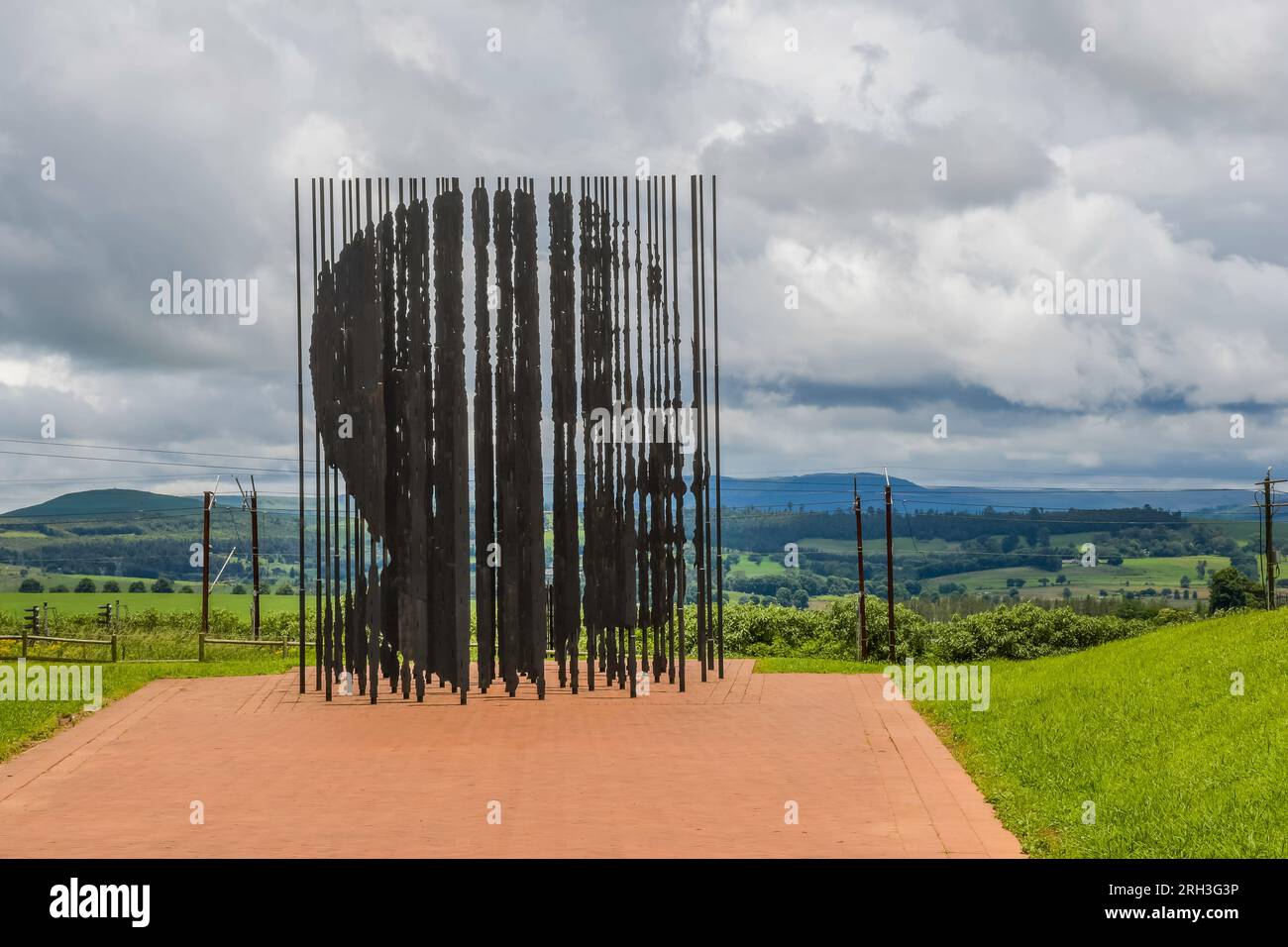 Mandela sculpture howick hi-res stock photography and images - Alamy