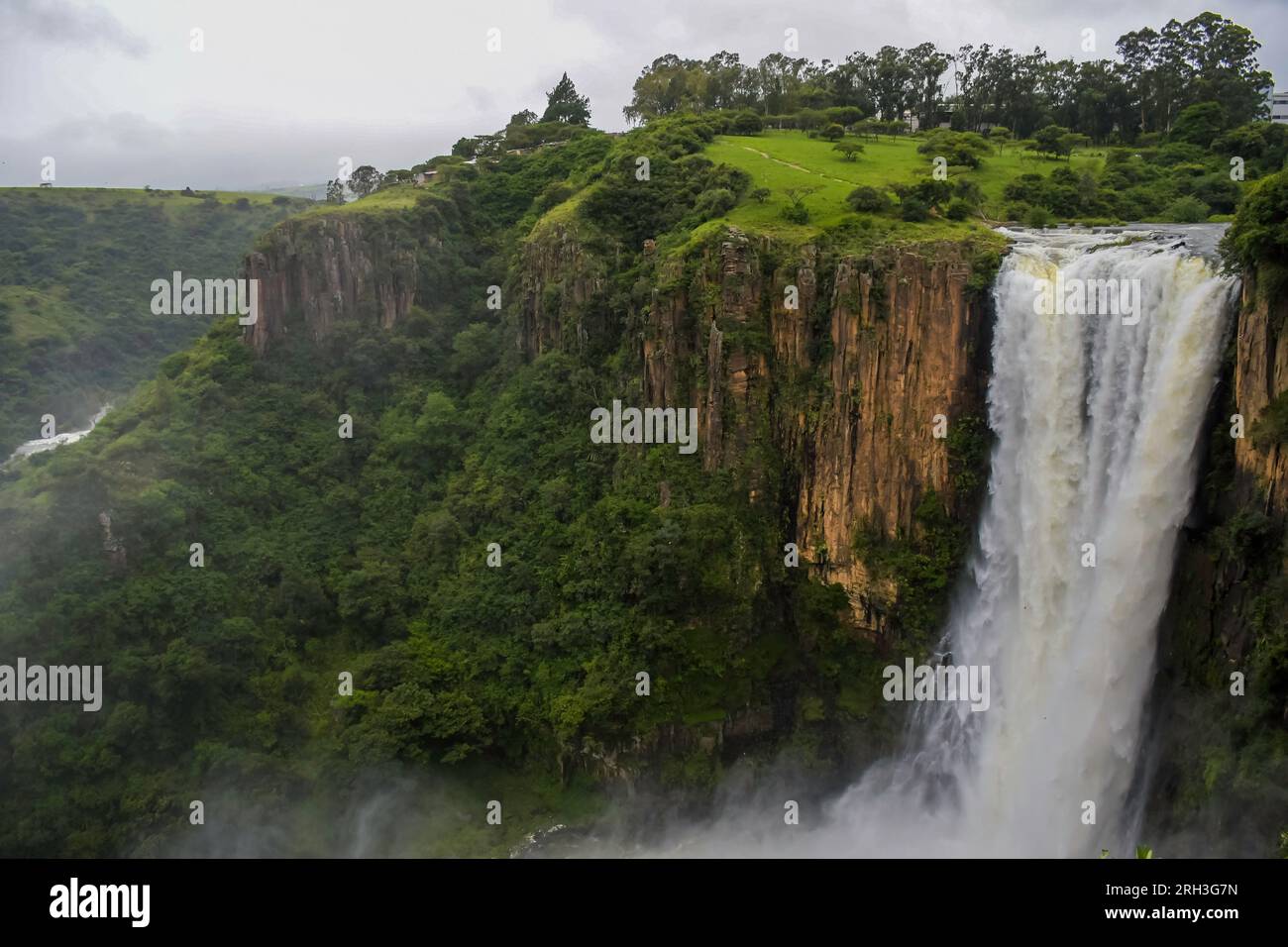 Howick falls waterfall on Umgeni river in Kzn midlands meander Stock ...