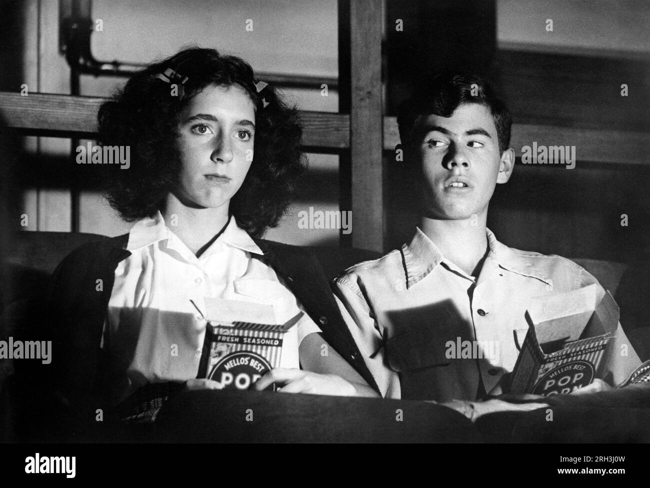 Katherine Allentuck, Gary Grimes, on-set of the Film, "Summer of '42 ...