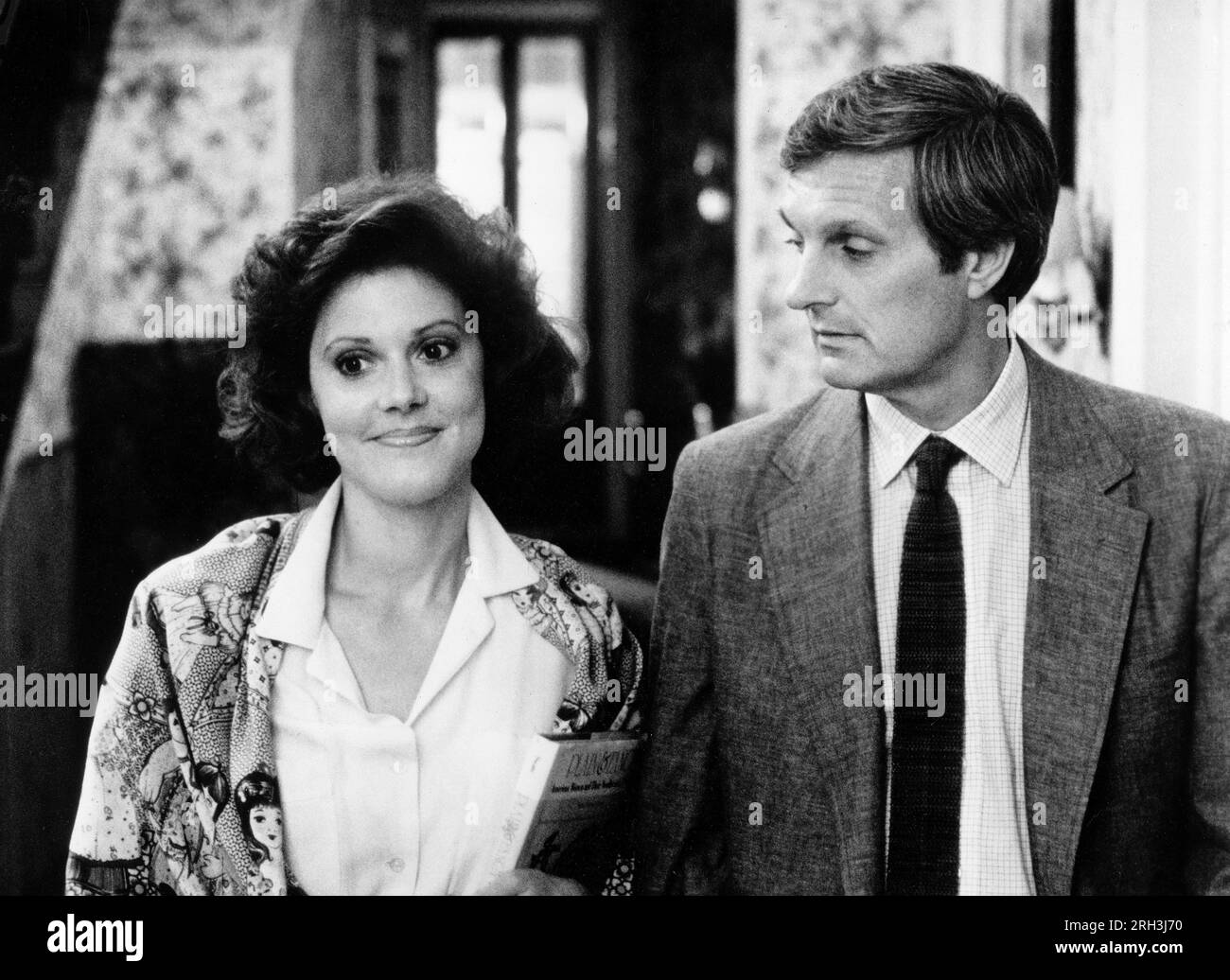 Lise Hilboldt, Alan Alda, on-set of the Film, "Sweet Liberty ...