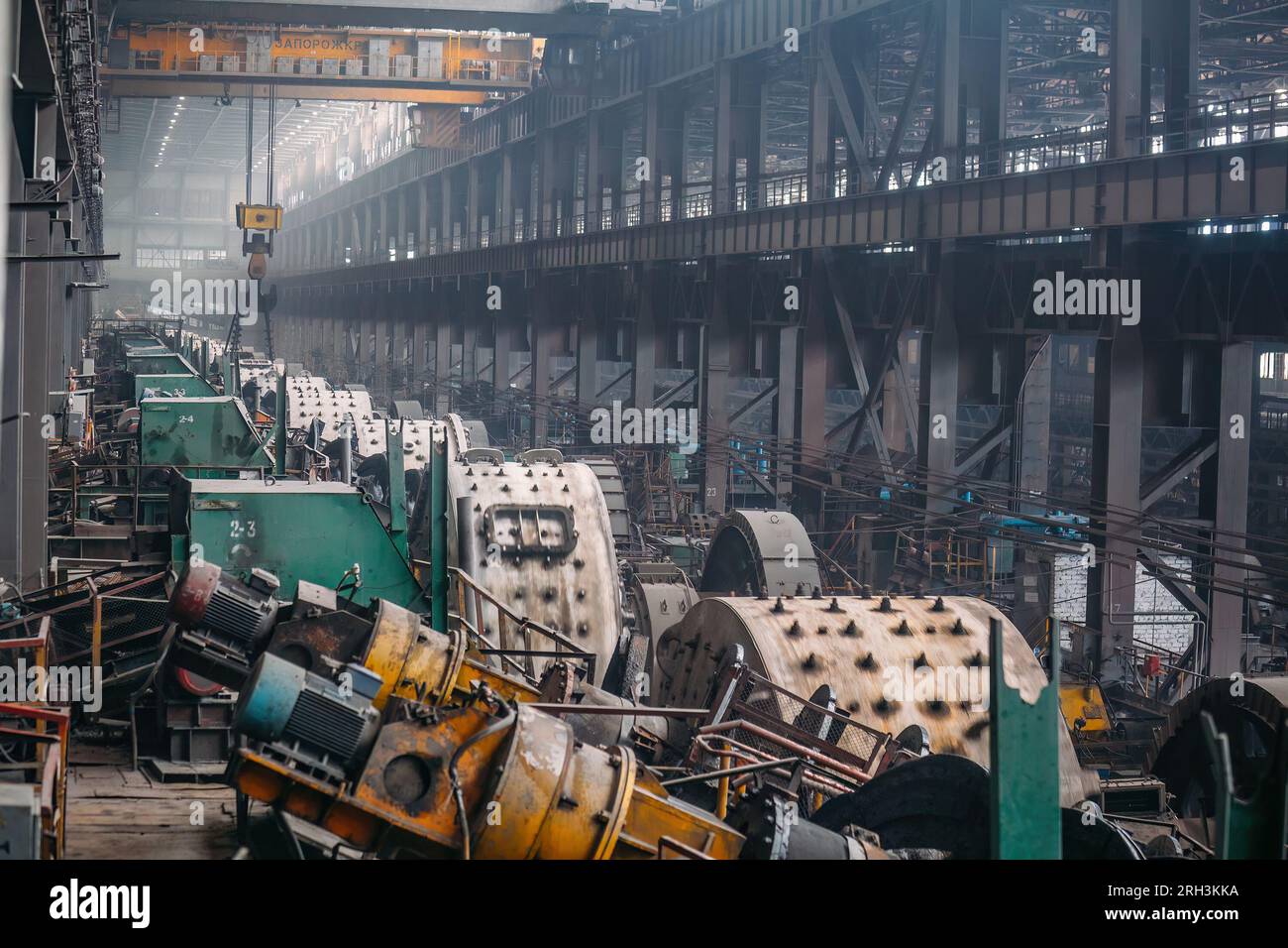 Iron ore processing plant conveyor hi-res stock photography and images ...