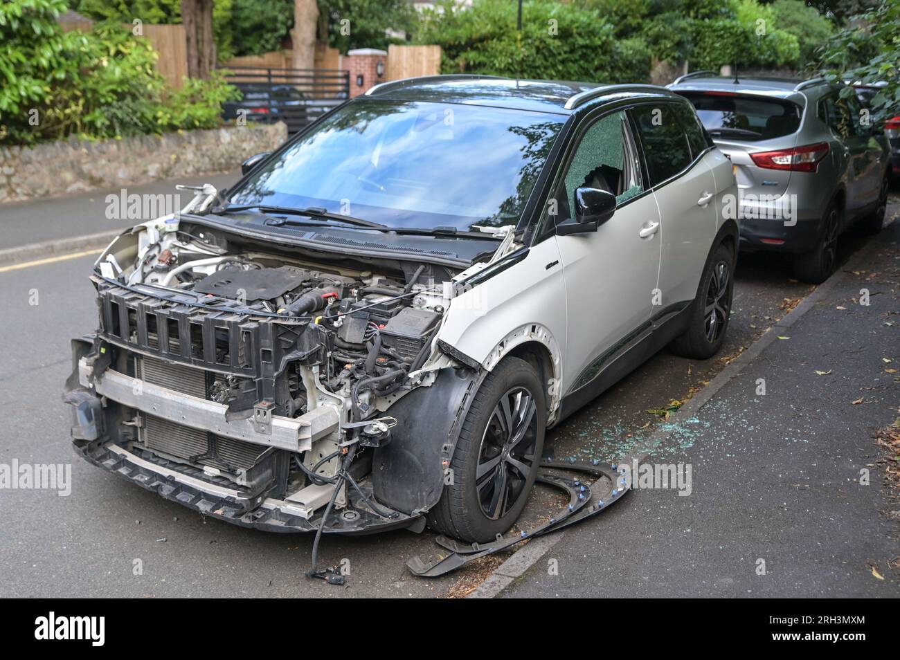 Car cannibals hi-res stock photography and images - Alamy