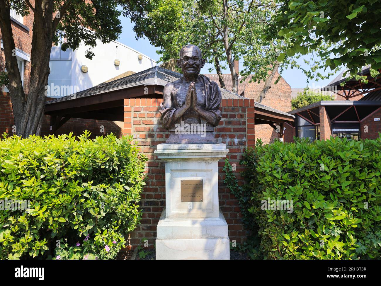 Hulls' Museum Quarter, home to 3 great free museums, Wilberforce House ...