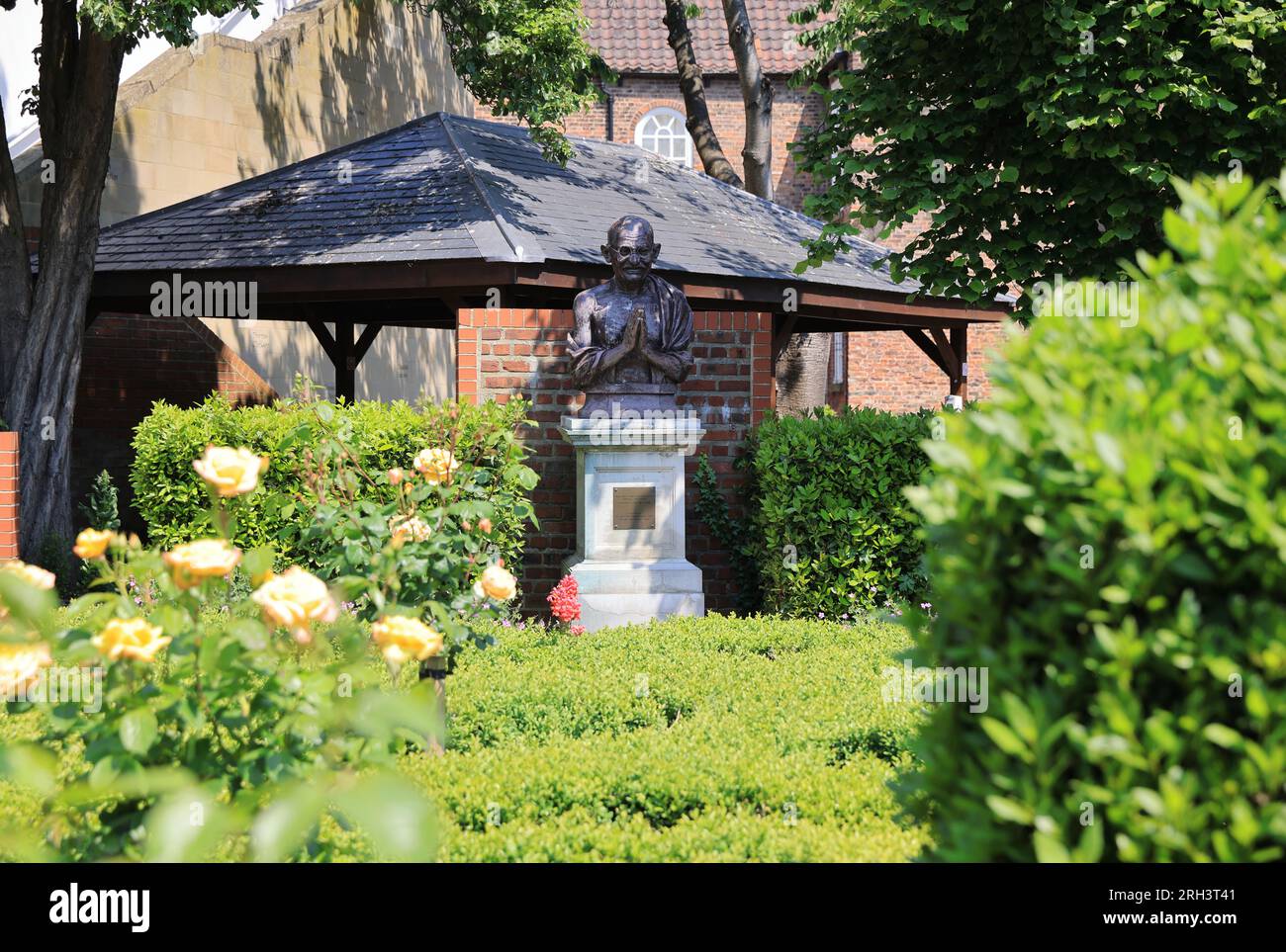Hulls' Museum Quarter, home to 3 great free museums, Wilberforce House ...