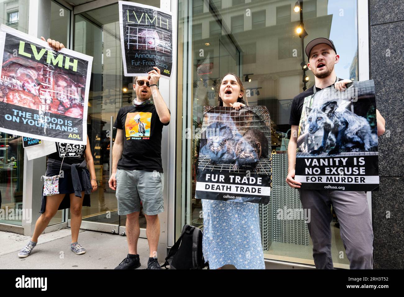 Anti fur sign signs hi-res stock photography and images - Alamy