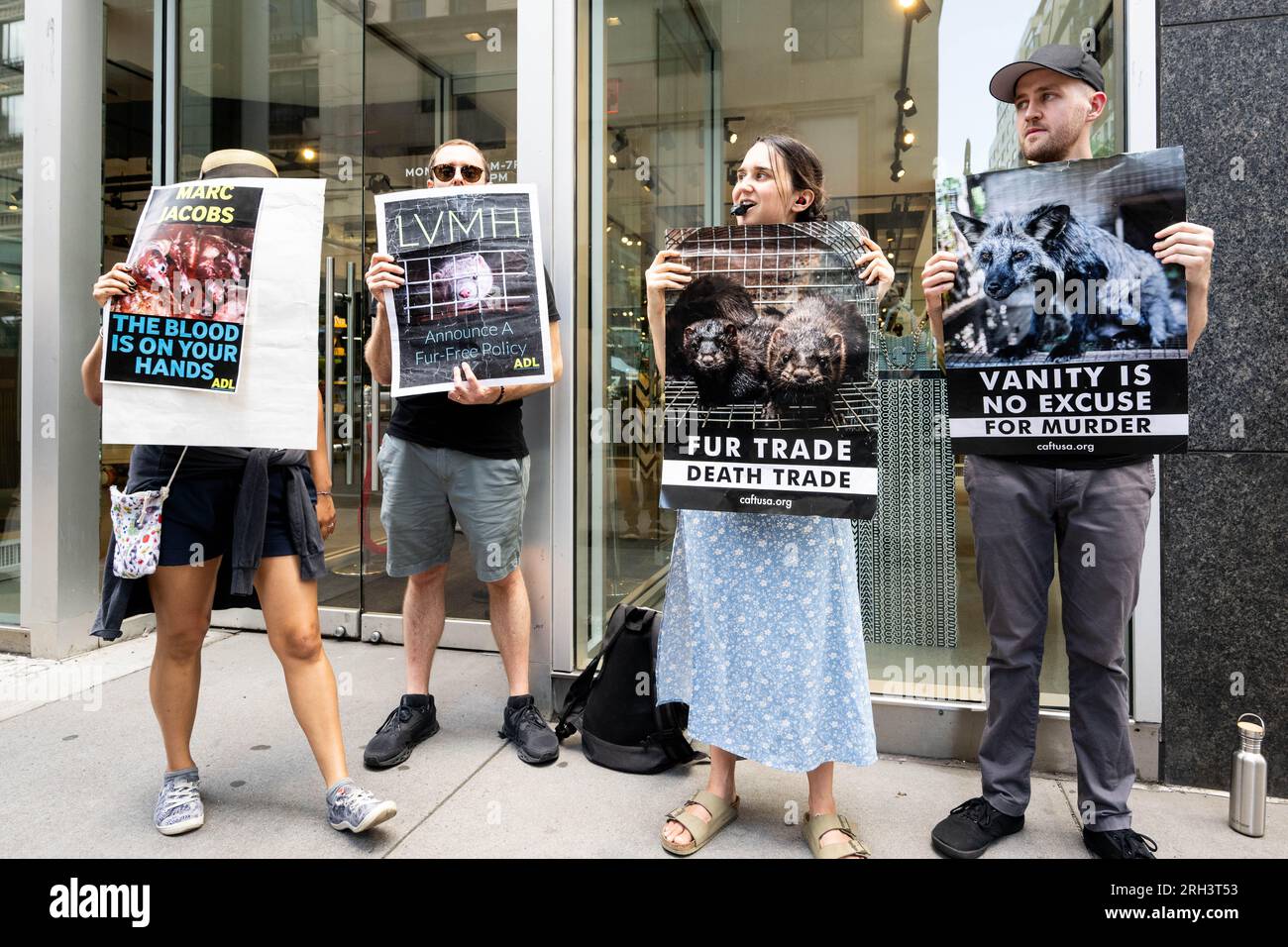 Anti fur sign signs hi-res stock photography and images - Alamy