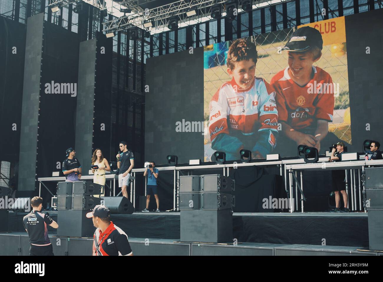 Bahrain gp fanzone hi-res stock photography and images - Alamy