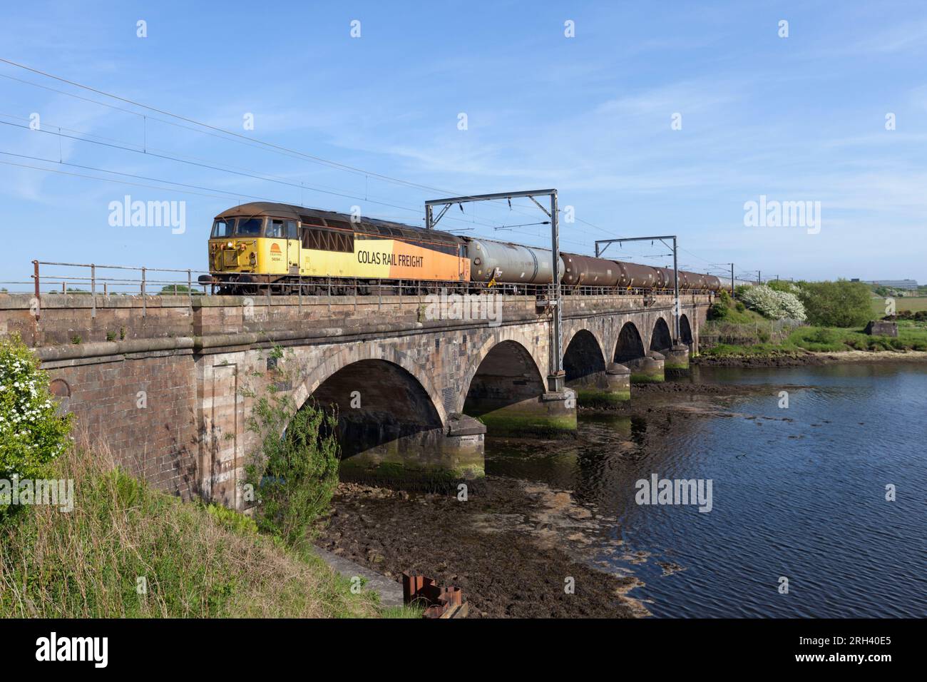 A Colas Railfreight class 56 diesel locomotive crossing Quenns viaduct ...