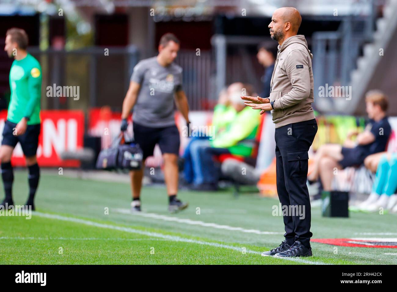 ALKMAAR, NETHERLANDS - AUGUST 13: head coach Pascal Jansen (AZ Alkmaar ...