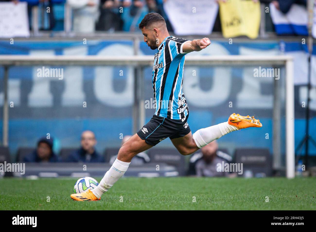 Brazilian pepe hi-res stock photography and images - Alamy