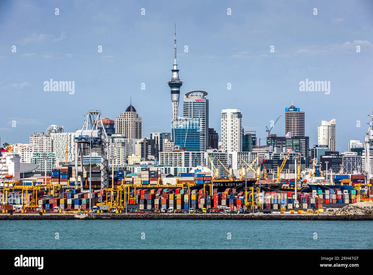 Auckland container port hi-res stock photography and images - Alamy