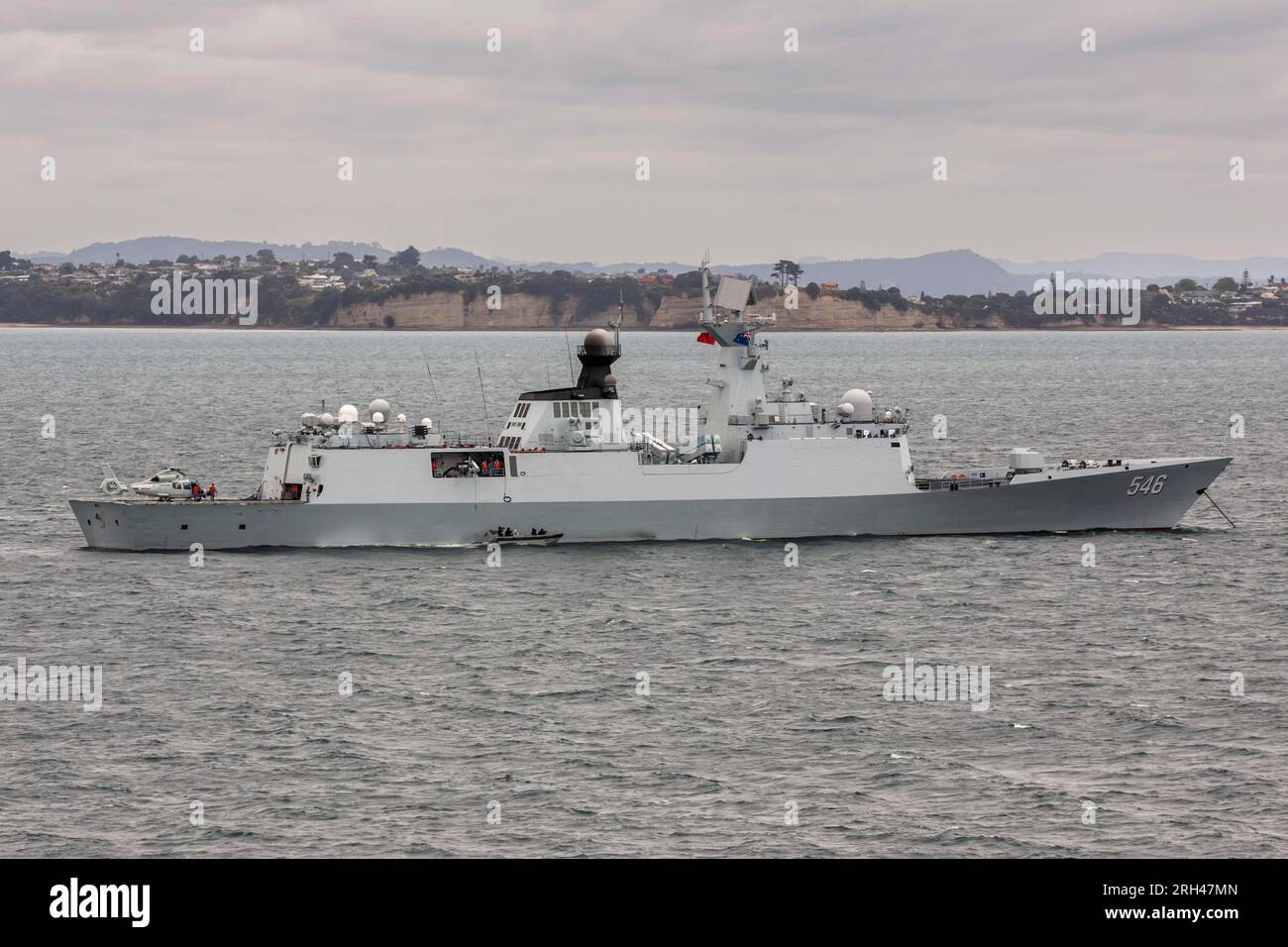 Chinese warship hi-res stock photography and images - Alamy