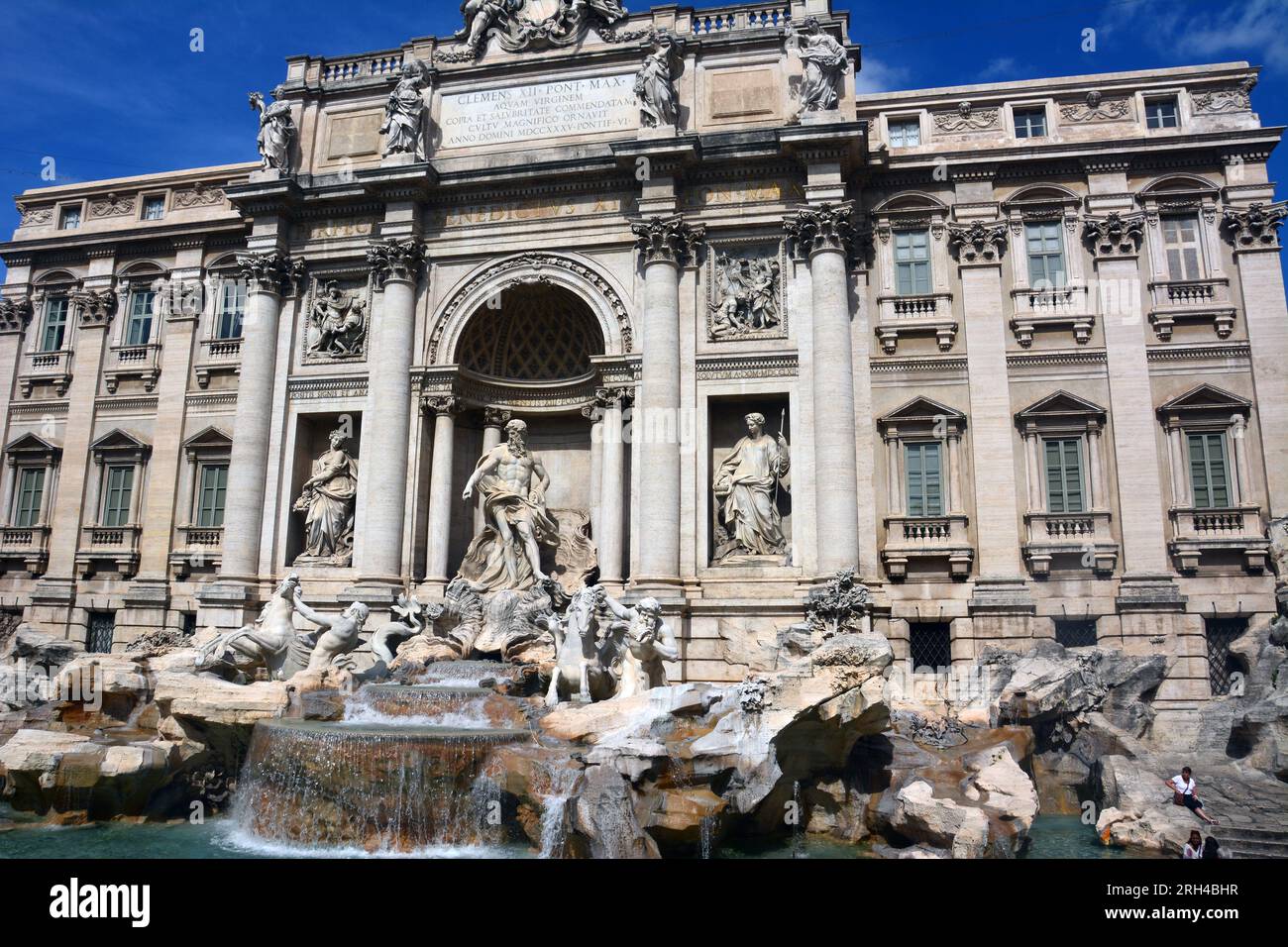 Colosseum to the trevi fountain hi-res stock photography and images - Alamy