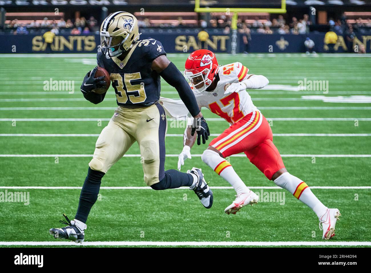 Anthony cook hi-res stock photography and images - Alamy