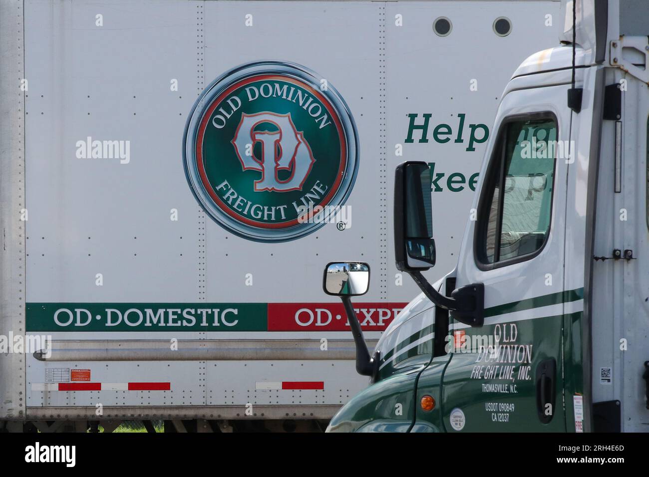 Tractor supply logo hi-res stock photography and images - Alamy