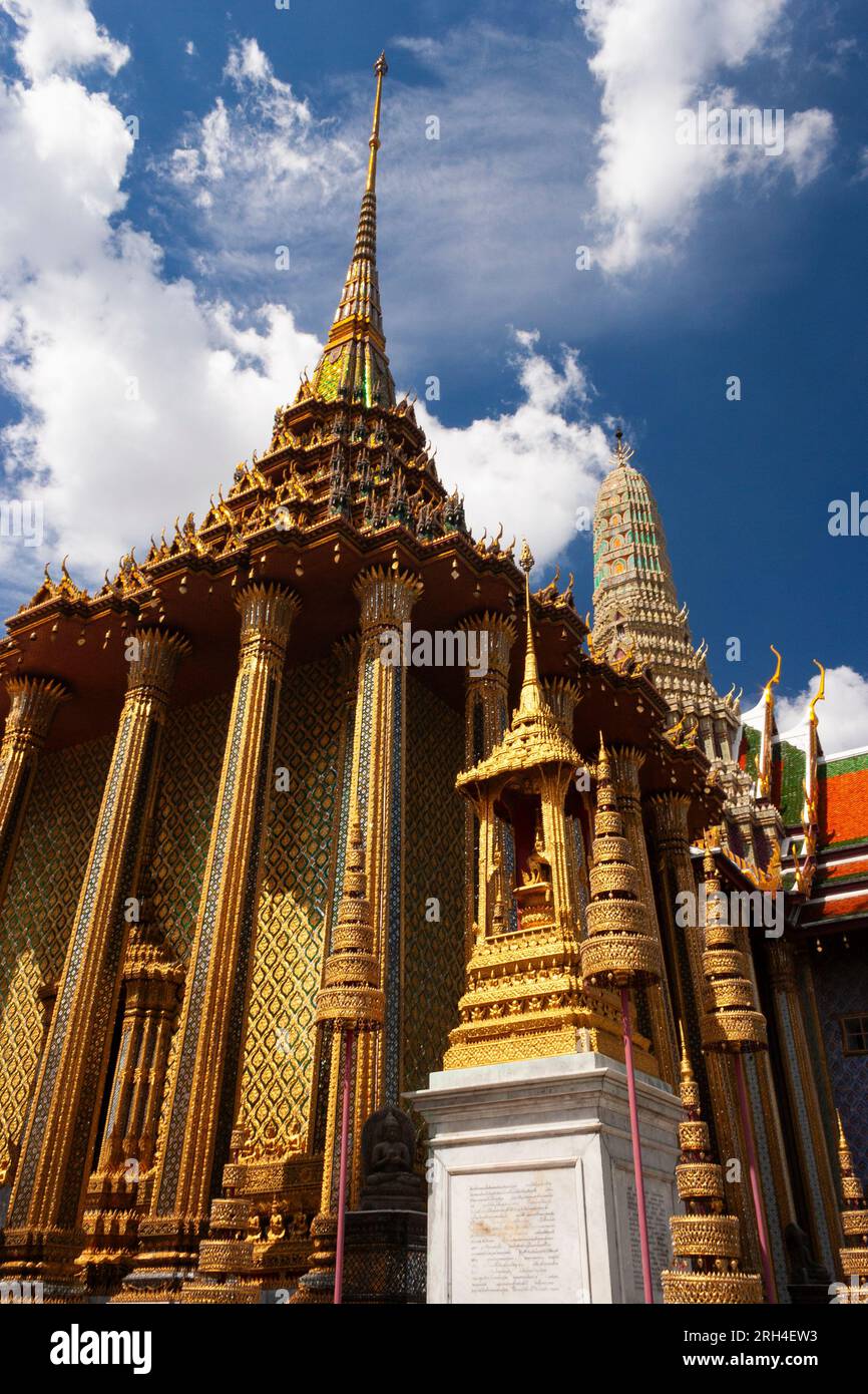 Entrance library in buddhist hi-res stock photography and images - Alamy