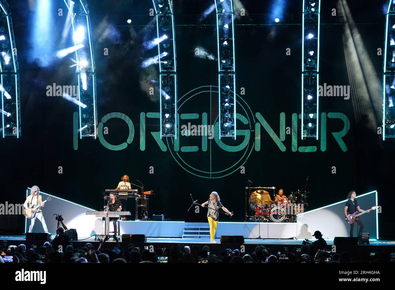 Foreigner band 2023 hi-res stock photography and images - Alamy