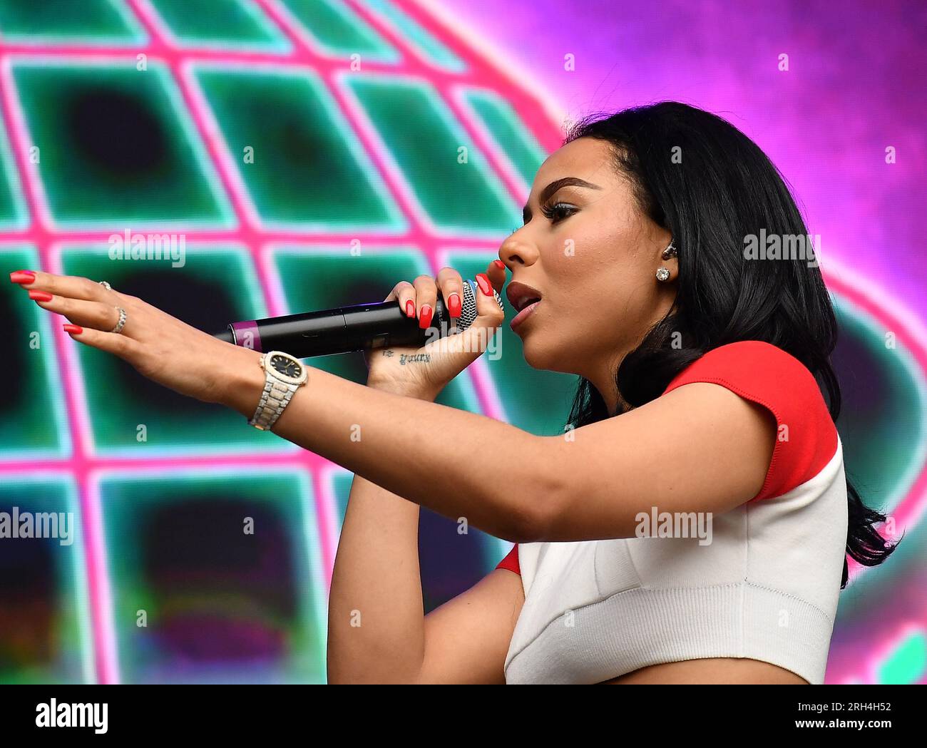Mariah the scientist hi-res stock photography and images - Alamy