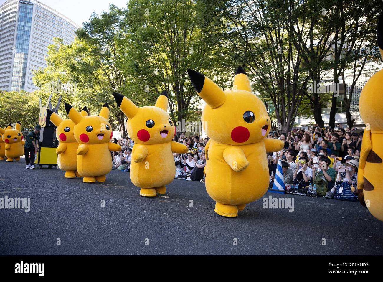 Pokemon cards 2023 hi-res stock photography and images - Alamy