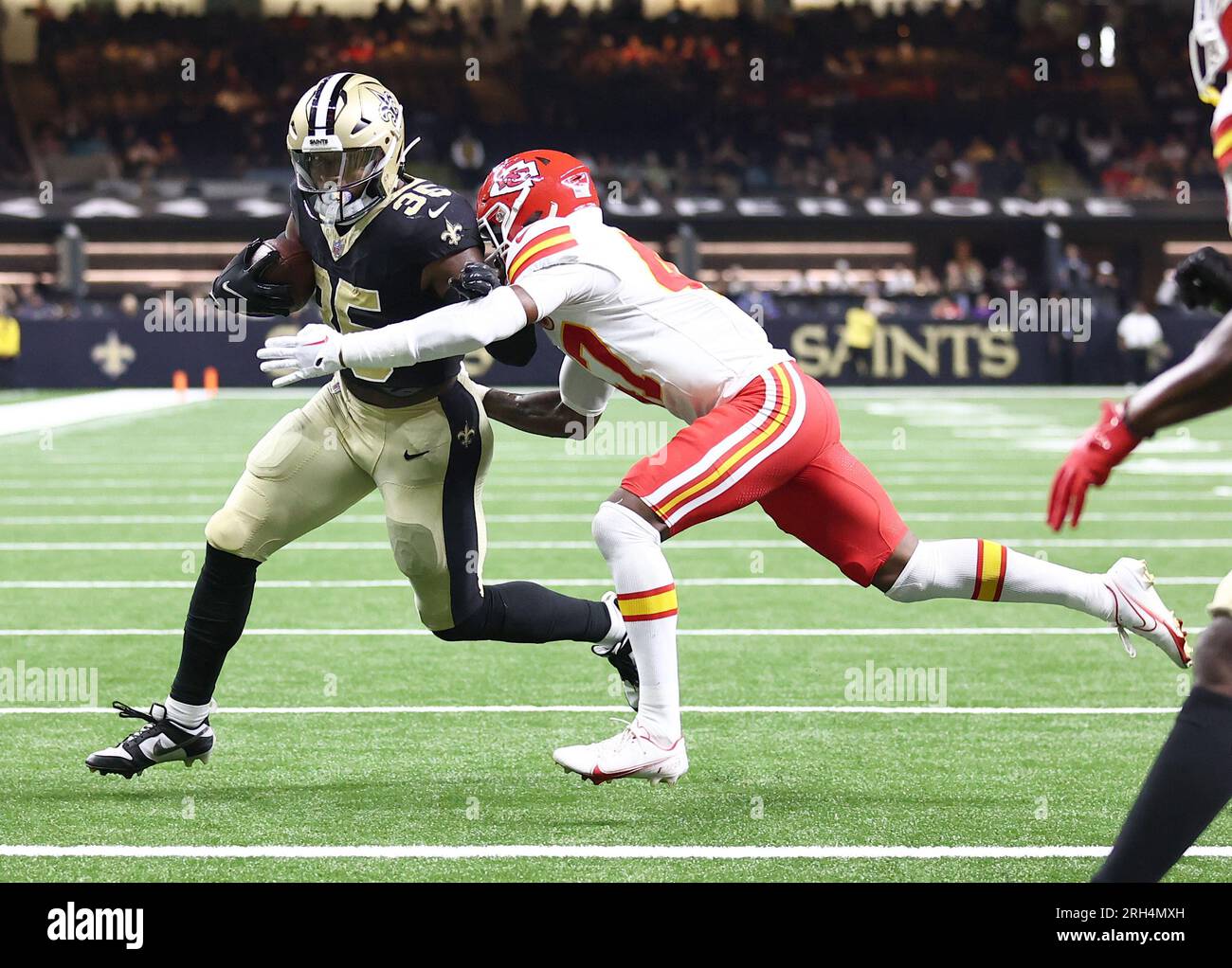 Anthony cook hi-res stock photography and images - Alamy