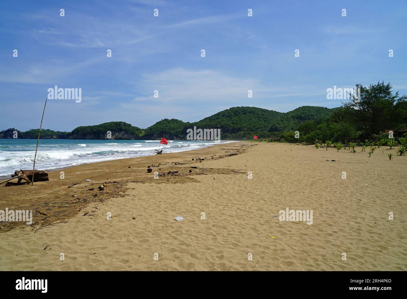 Pantai Taman Beach, Pacitan, East Java, Indonesia Stock Photo - Alamy