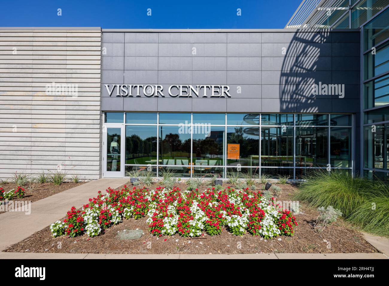 Sunny view of the visitor center of The University of Texas at Dallas ...