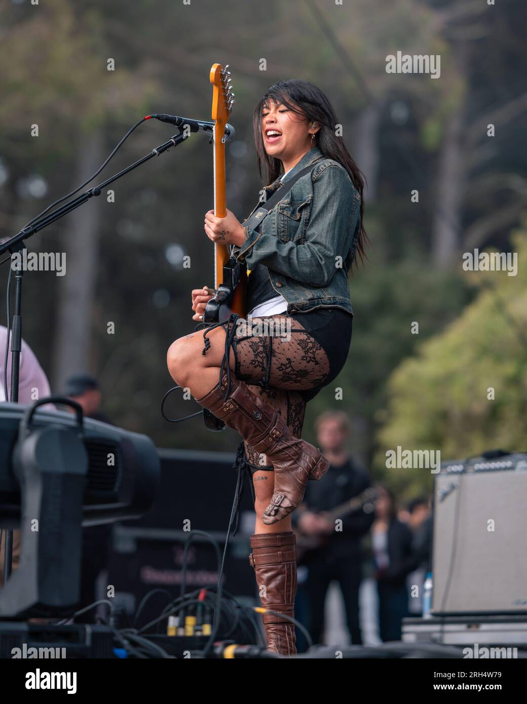 San Francisco, USA. 13th Aug, 2023. Beabadoobee performs on the Twin ...