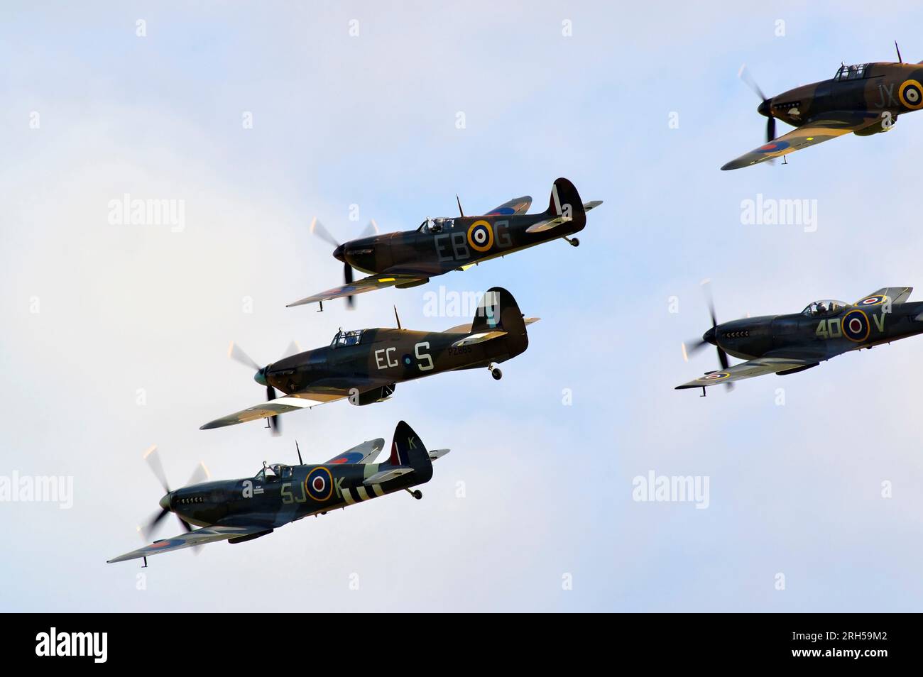 Spitfire formation hi-res stock photography and images - Alamy