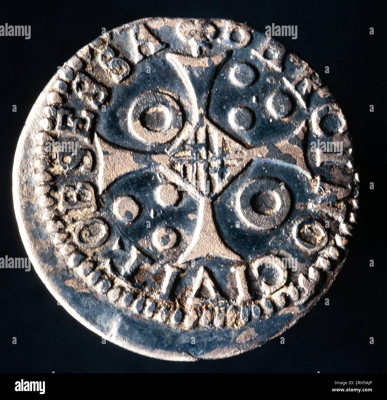 Silver reales coins hi-res stock photography and images - Alamy