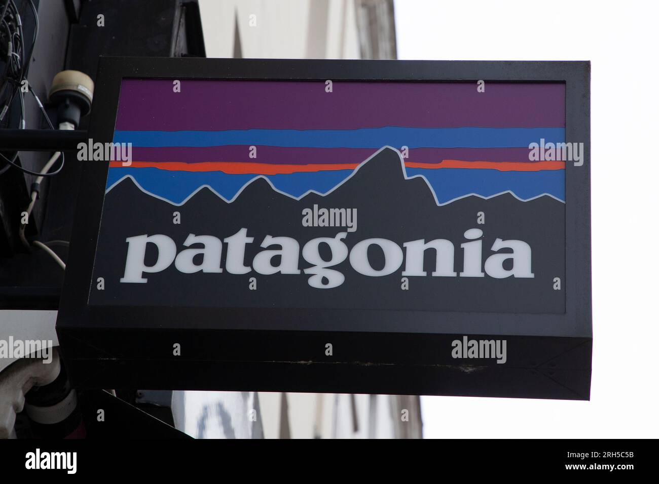 Logo patagonia hi-res stock photography and images - Alamy