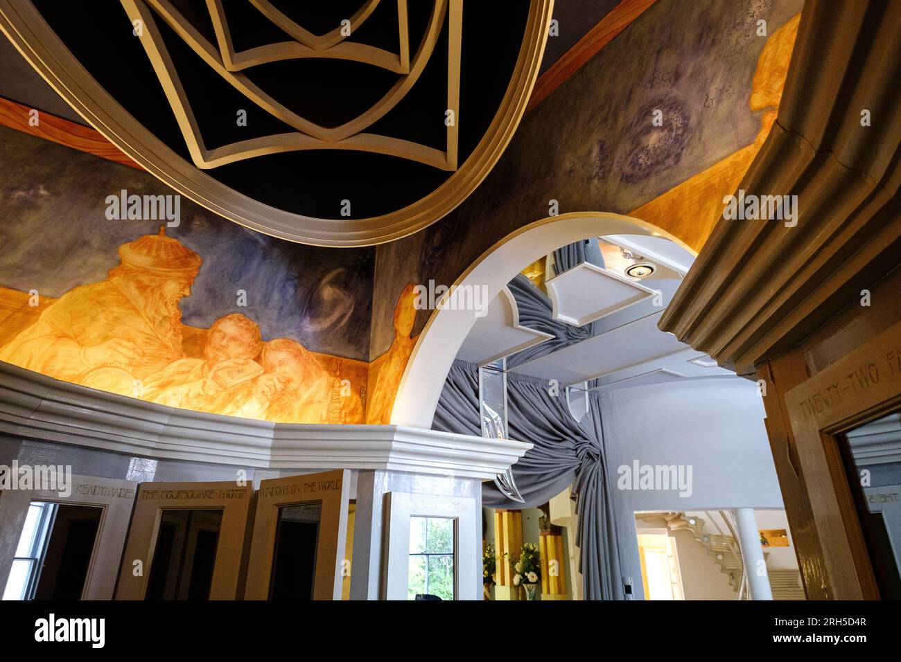 The Cosmic House, Holland Park, London. Post-modern home owned by ...