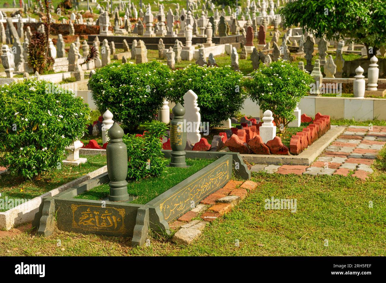 The Tanah Perkuburan Islamic cemetery, Malacca, Malaysia Stock Photo - Alamy