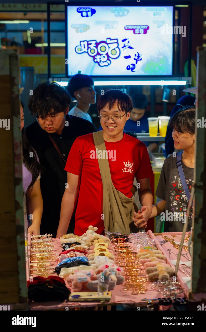 The Jonker Walk night market, Malacca, Malaysia Stock Photo - Alamy