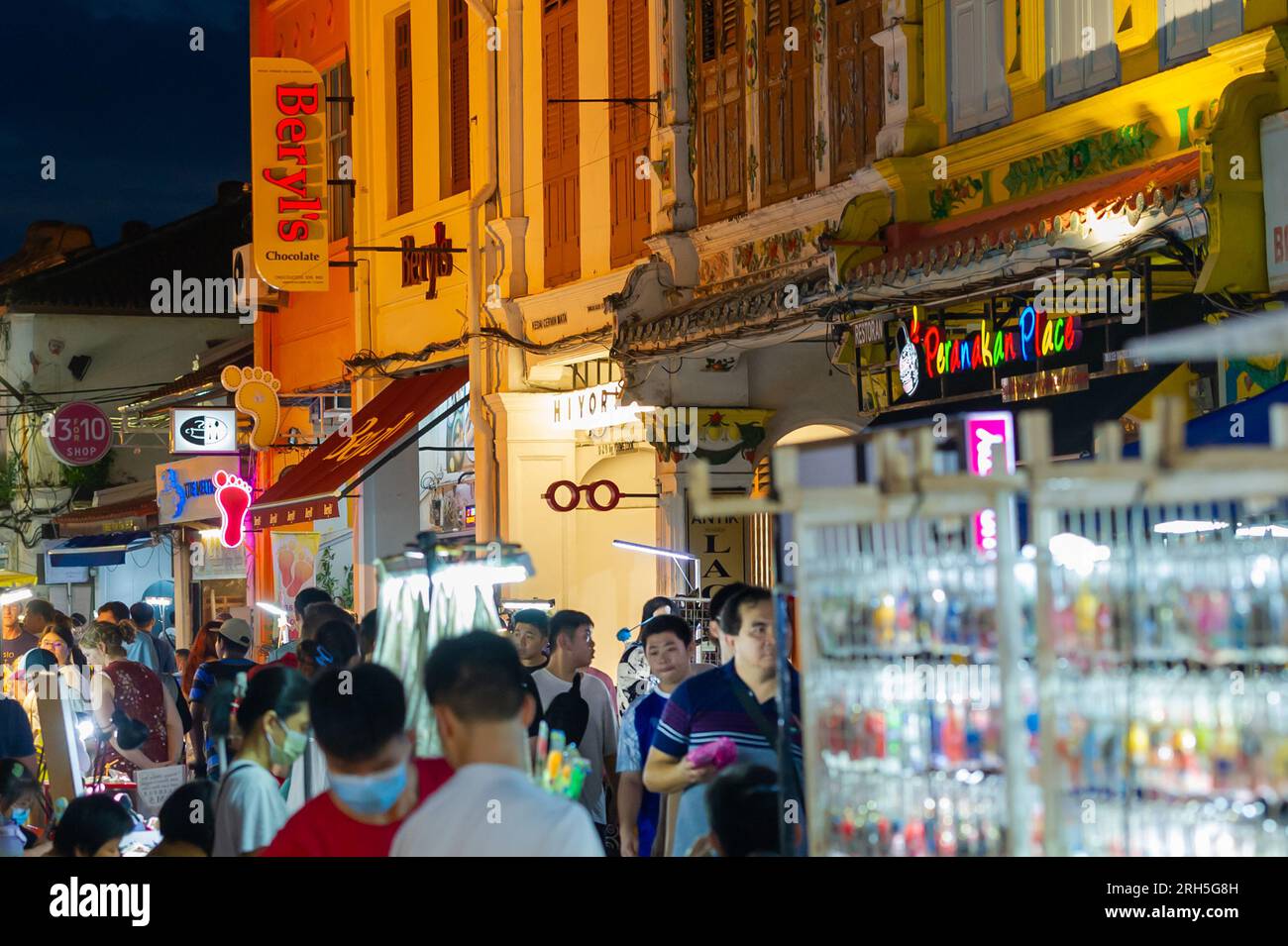 The Jonker Walk night market, Malacca, Malaysia Stock Photo - Alamy
