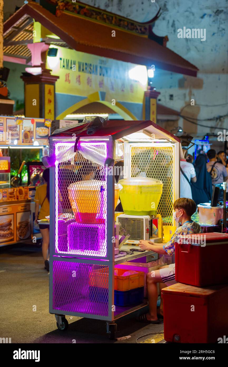 The Jonker Walk night market, Malacca, Malaysia Stock Photo - Alamy