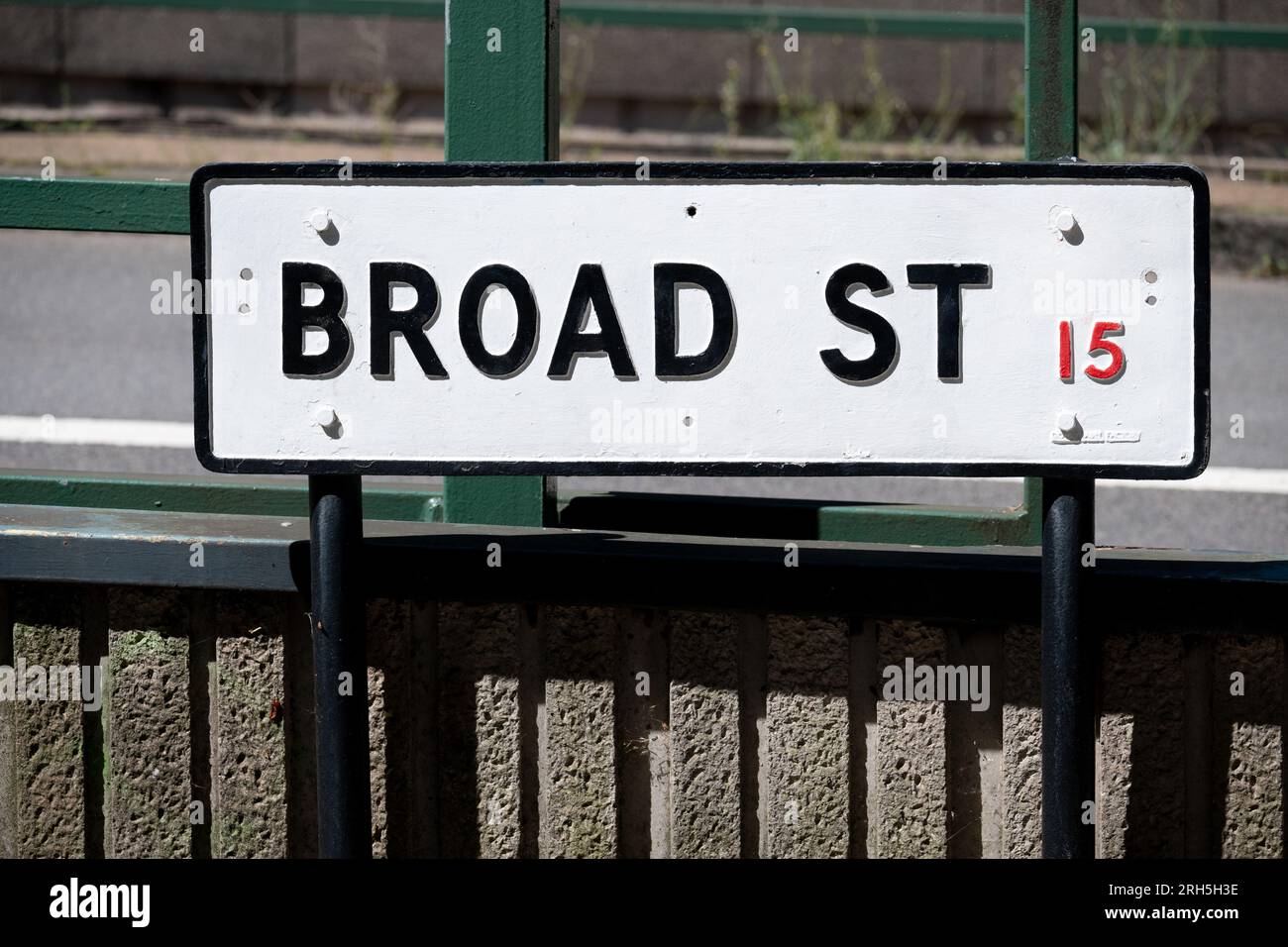 West street sign birmingham hi-res stock photography and images - Alamy