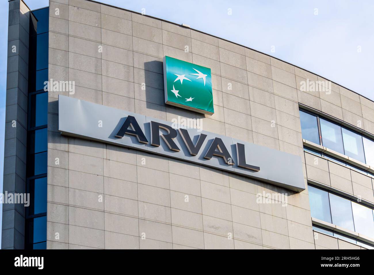 Lld symbol hi-res stock photography and images - Alamy