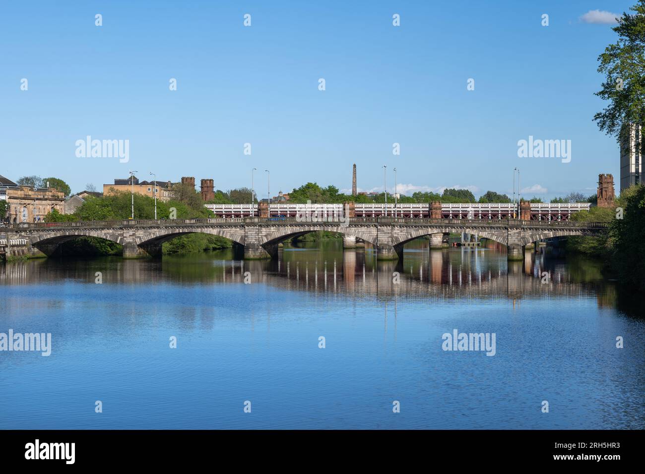 Victoria bridge across hi-res stock photography and images - Alamy