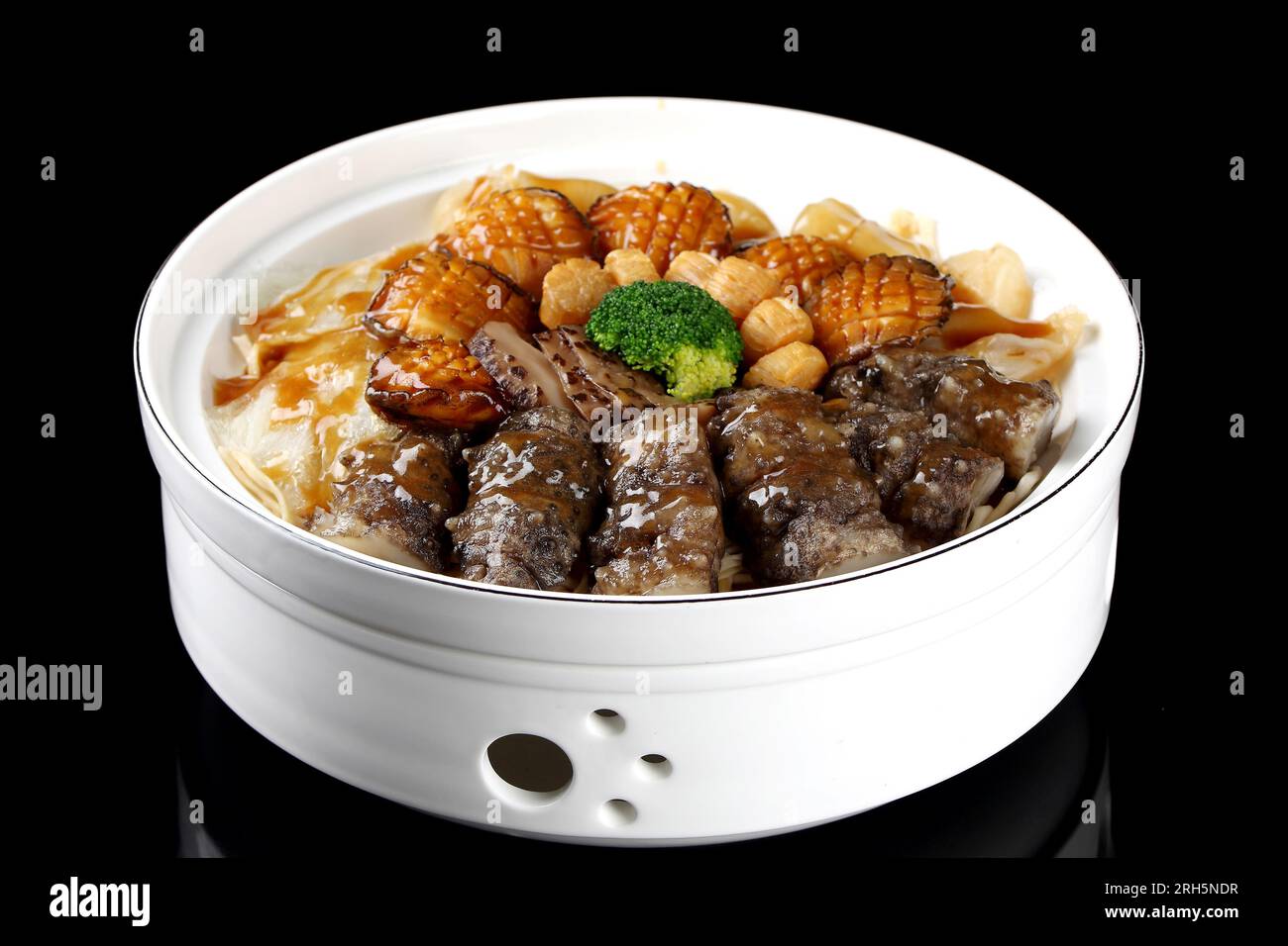 Buddha jumps over the wall hi-res stock photography and images - Alamy