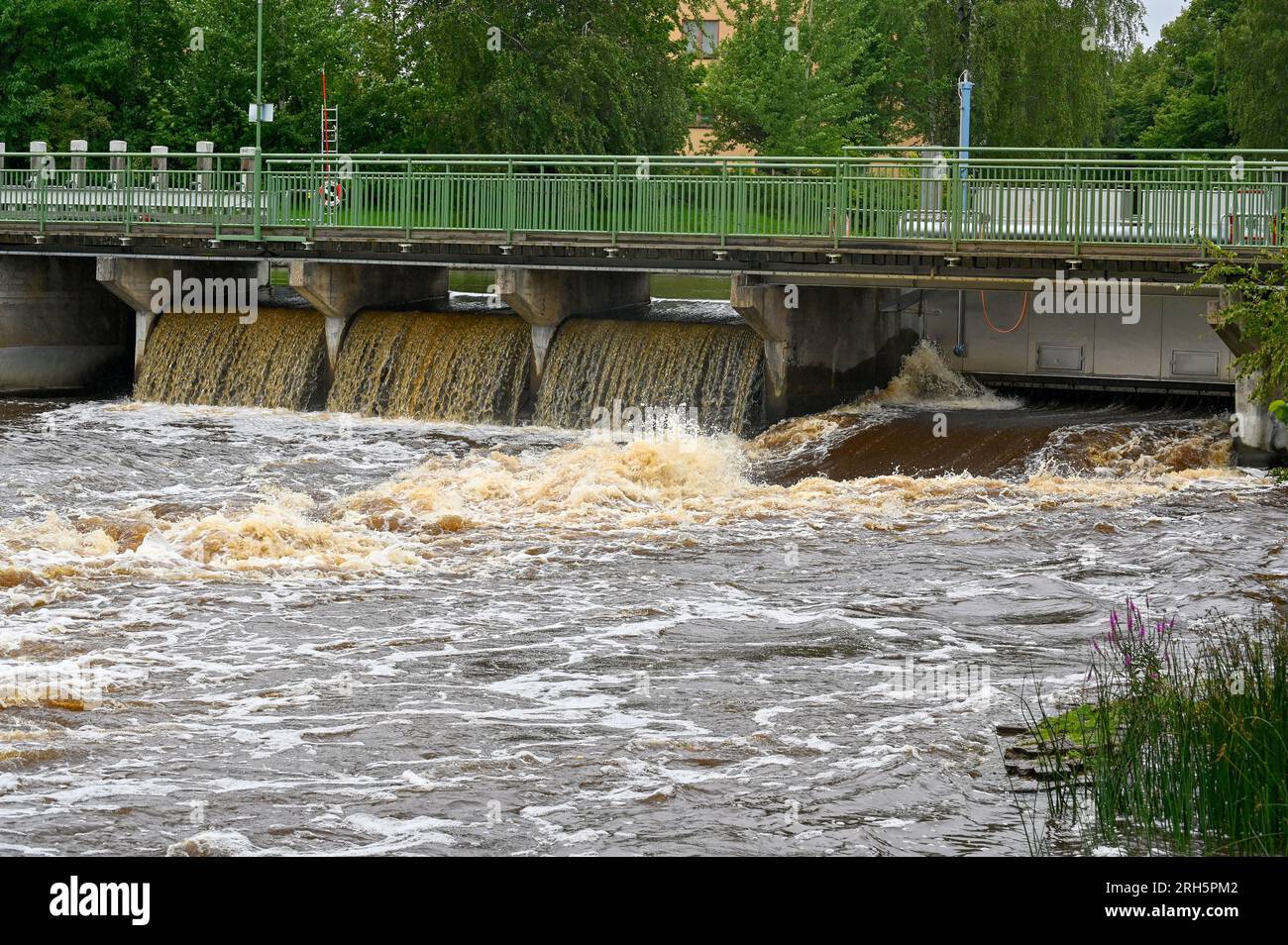 Open hatches hi-res stock photography and images - Alamy