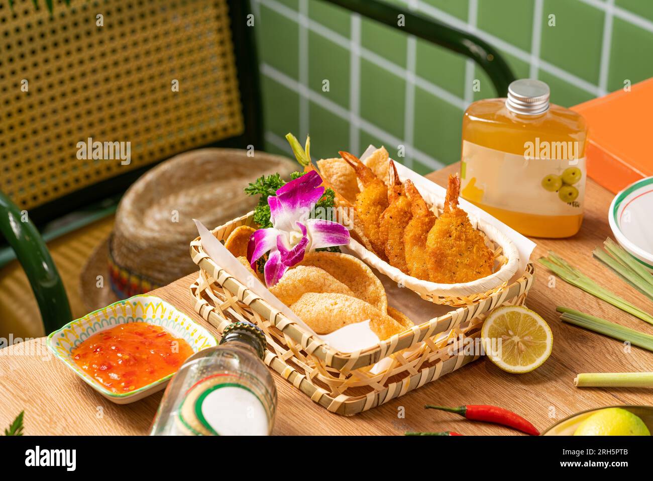 Deep-fried Phoenix tailed Prawns and Prawn cracker Stock Photo - Alamy