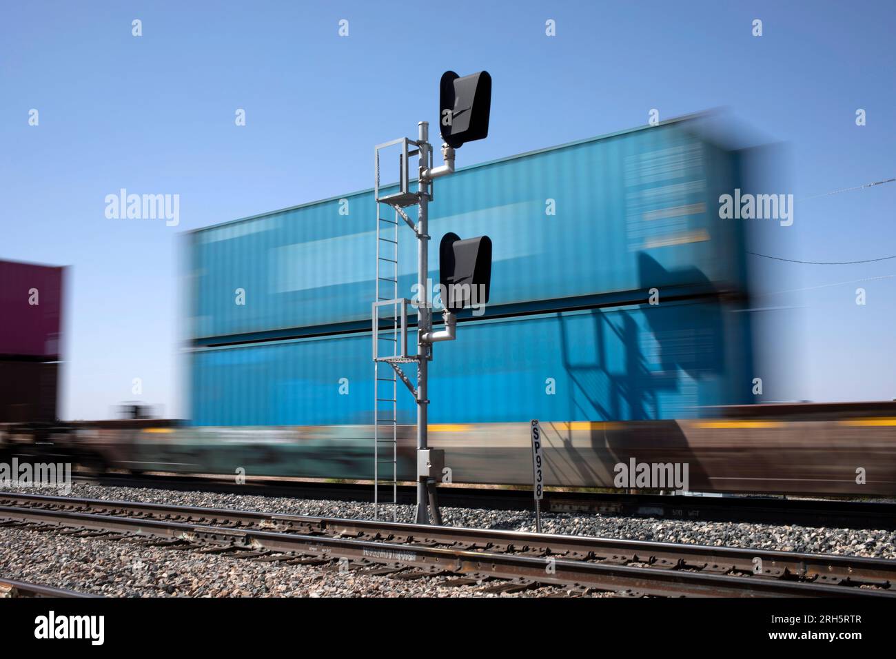 Transportation industry train in motion hi-res stock photography and ...