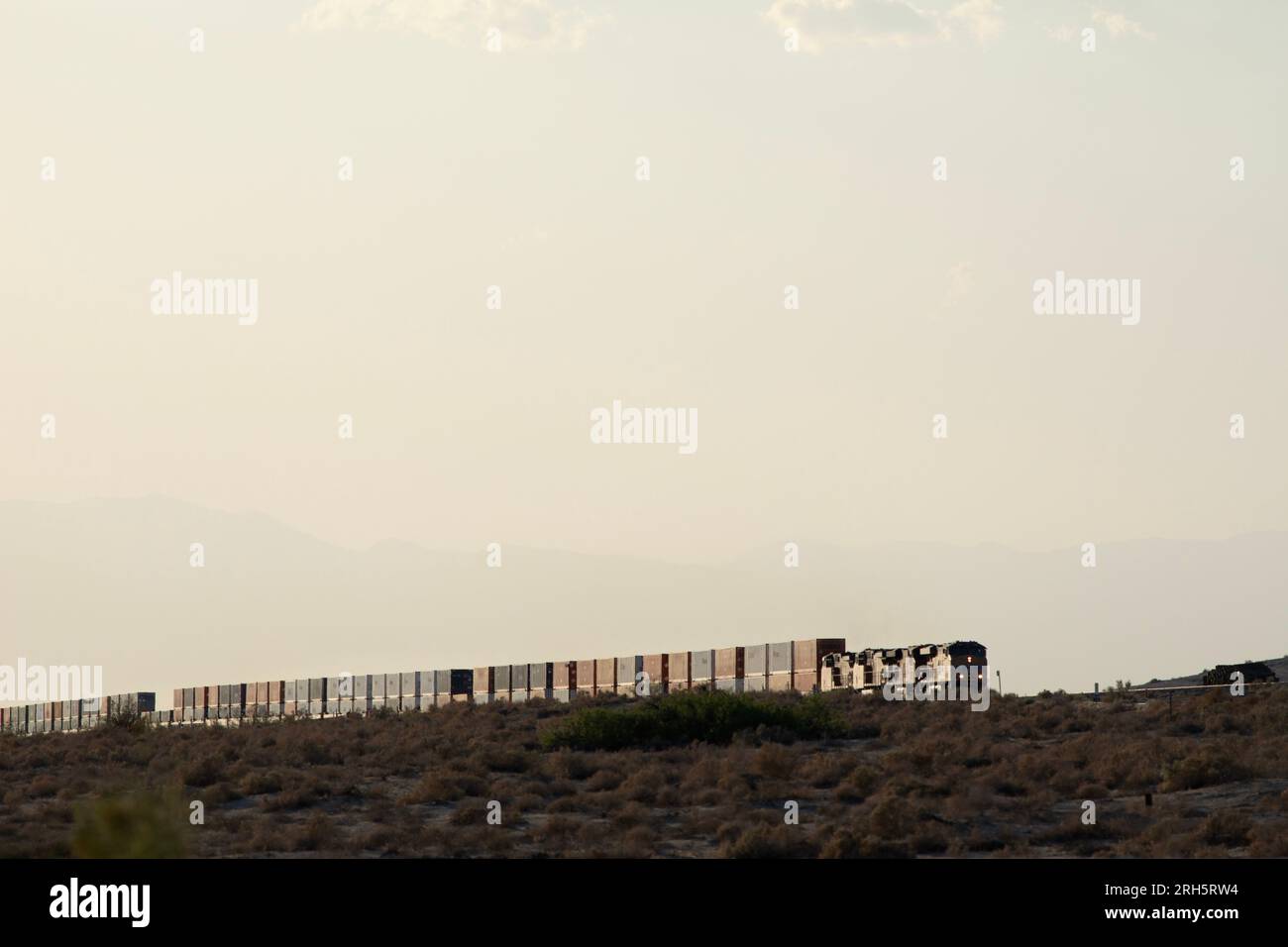 Trains silhouette freight hi-res stock photography and images - Alamy
