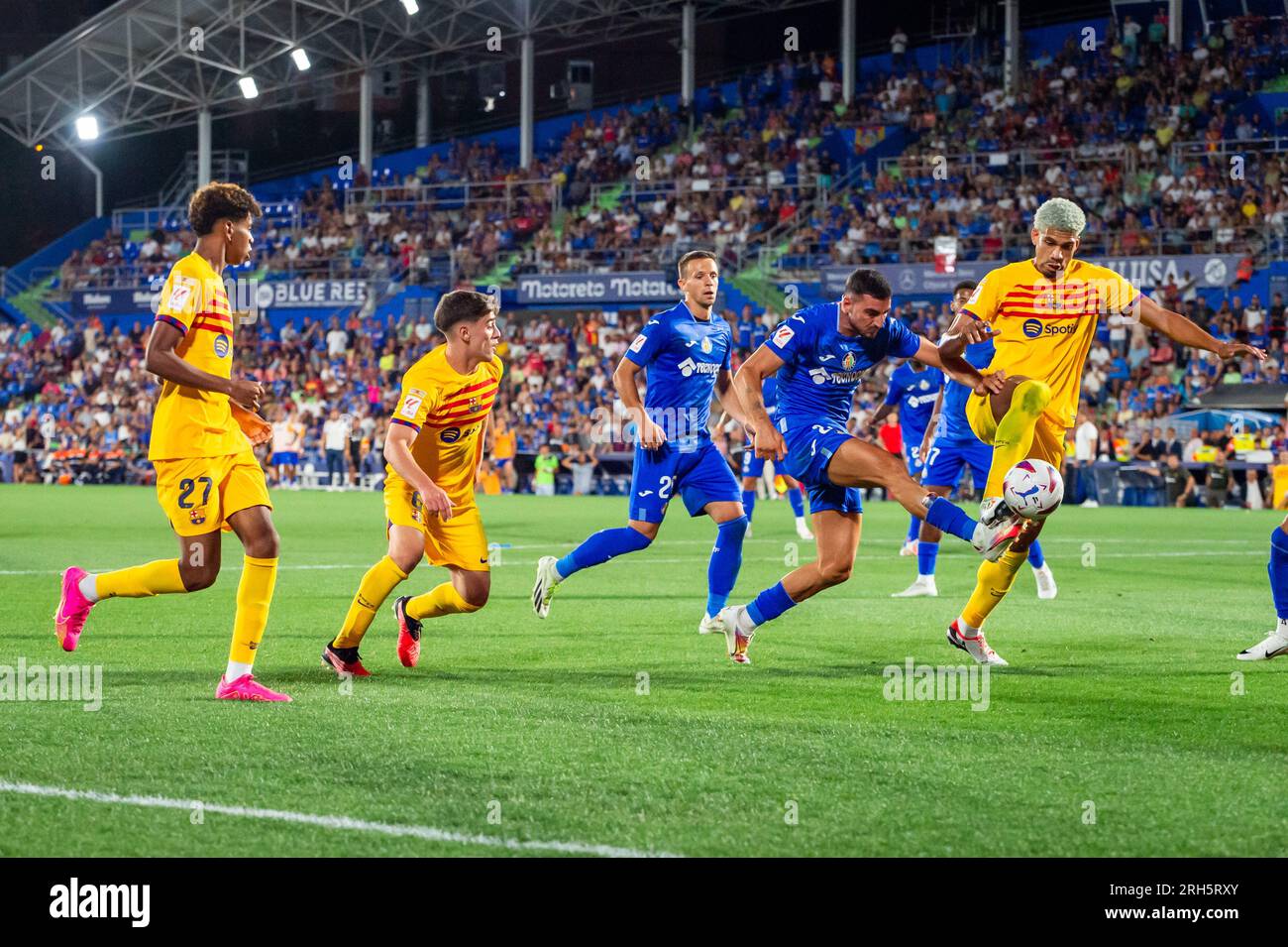 Ronald araújo barcelona hi-res stock photography and images - Alamy