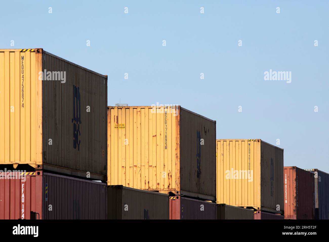 American freight trains hi-res stock photography and images - Alamy