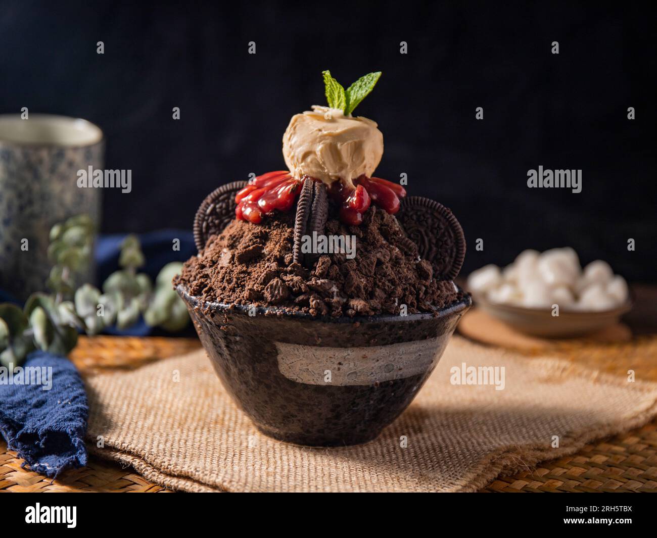 Korean shaved ice dessert with sweet toppings, chocolate cookies Bingsu ...