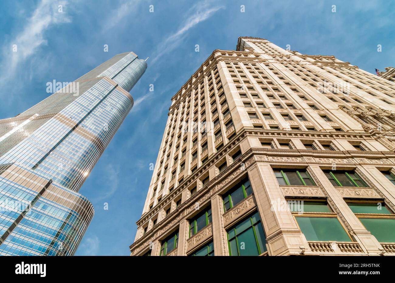 View of the skyscrapers from below by the Chicago river in Chicago ...