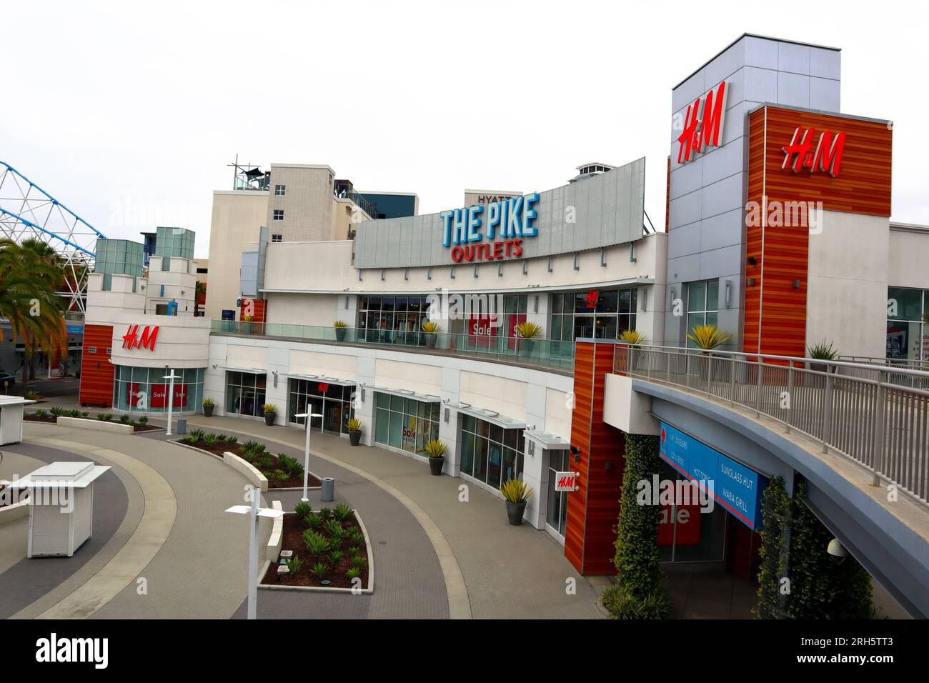 Center street promenade california hi-res stock photography and images ...